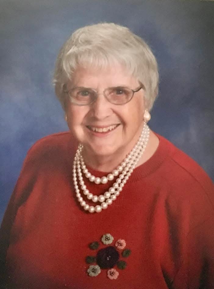 Phyllis Eileen Danosky | Holland Barry & Bennett Funeral Home